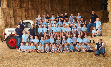 New school photo tradition for Nullawarre students - MSP Photography